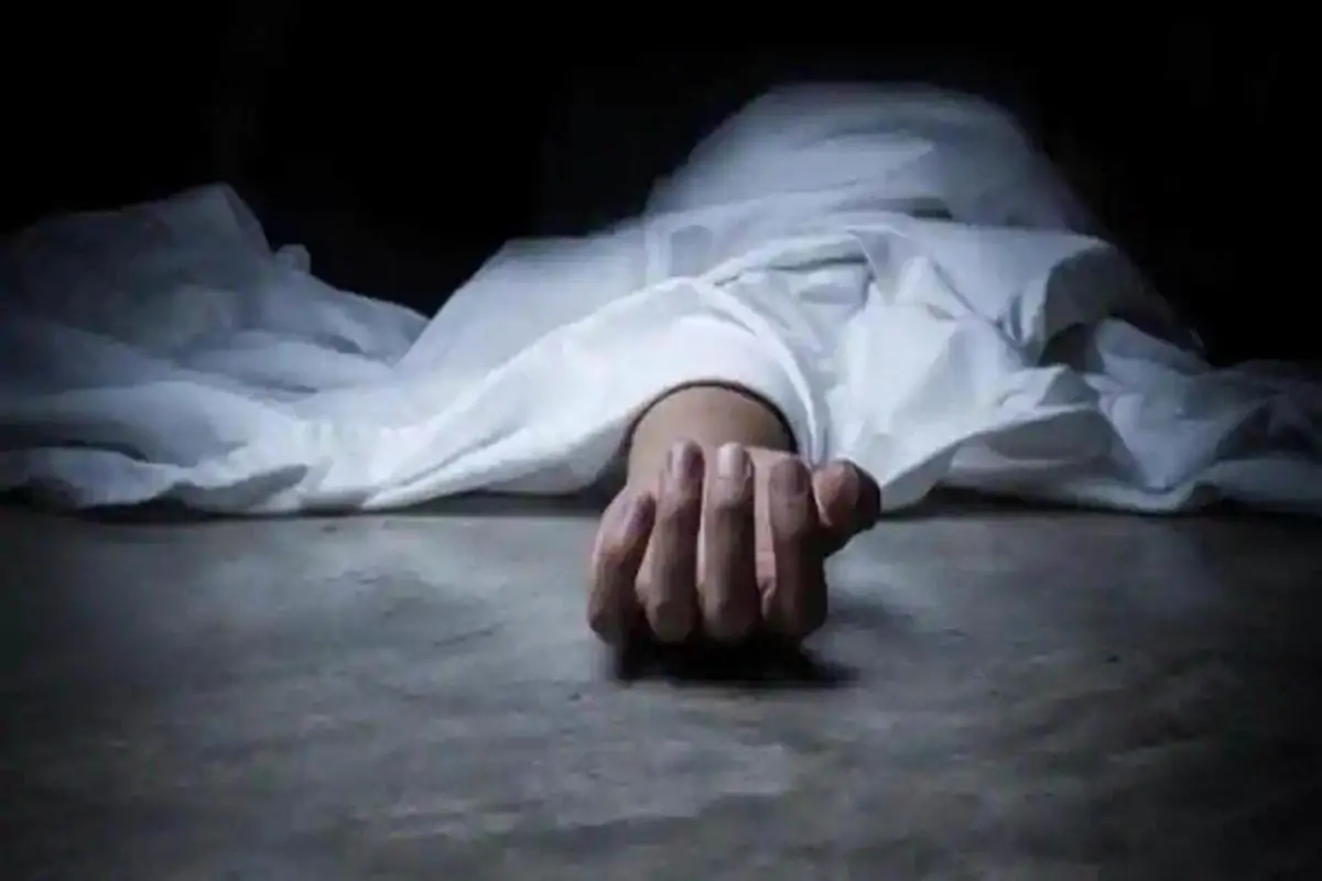 Lagos: Unidentified man found dead in front of Badagry filling station ...